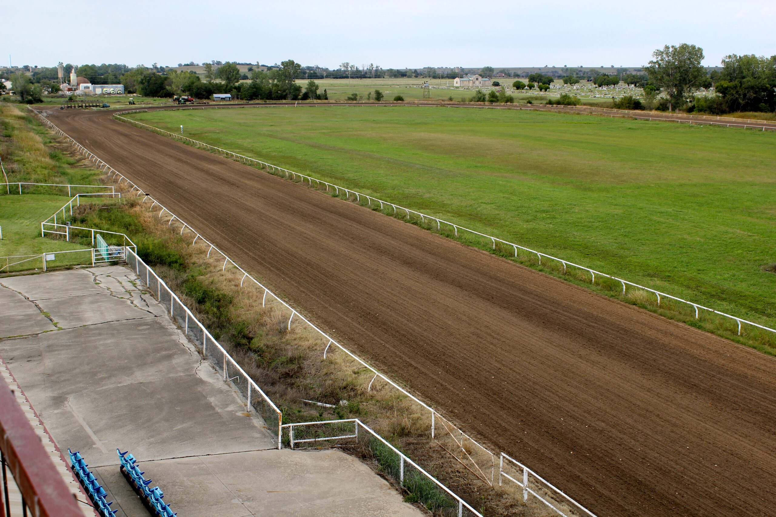 Bill to restart horse racing in Kansas wins legislative approval; rural ...